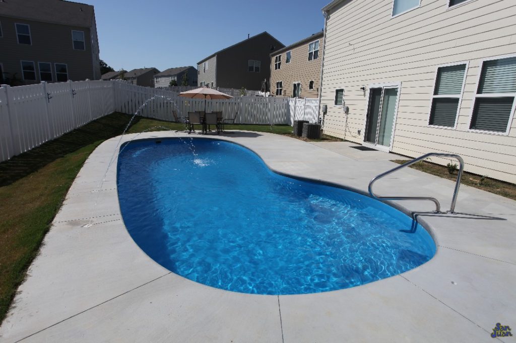 Manatee Shallow - Pools By Sturgeon Stone and Landscape
